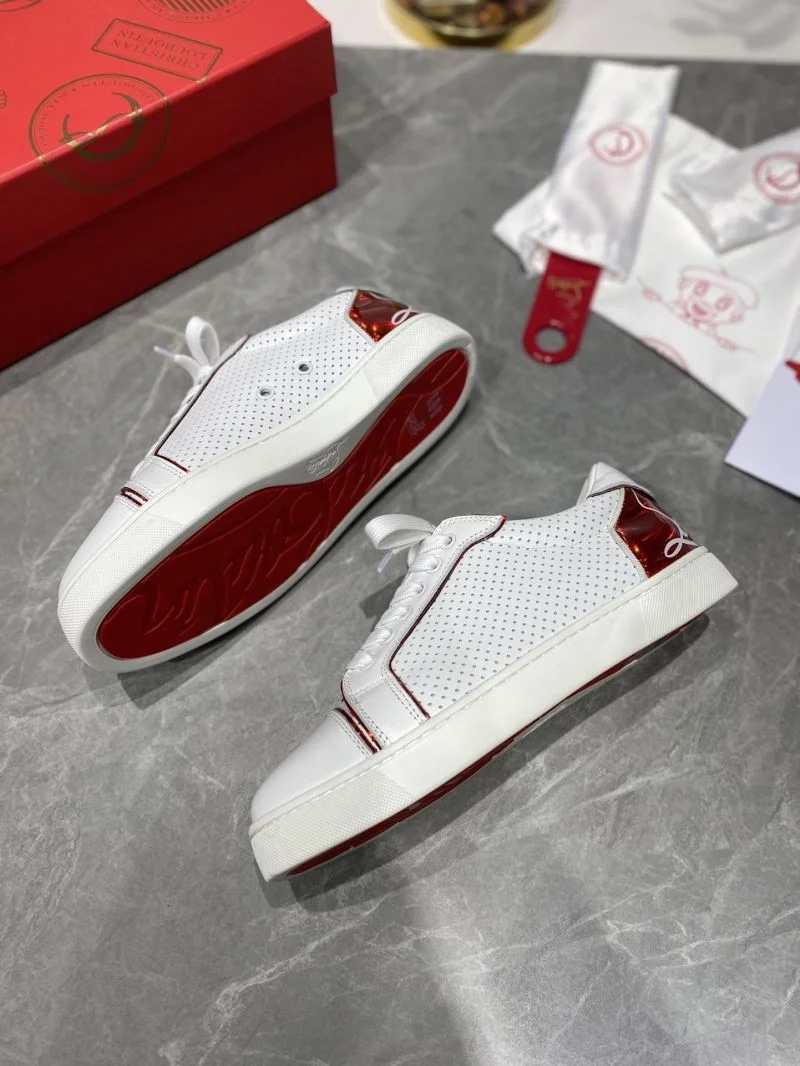 Bargain Christian Louboutin Low Shoes