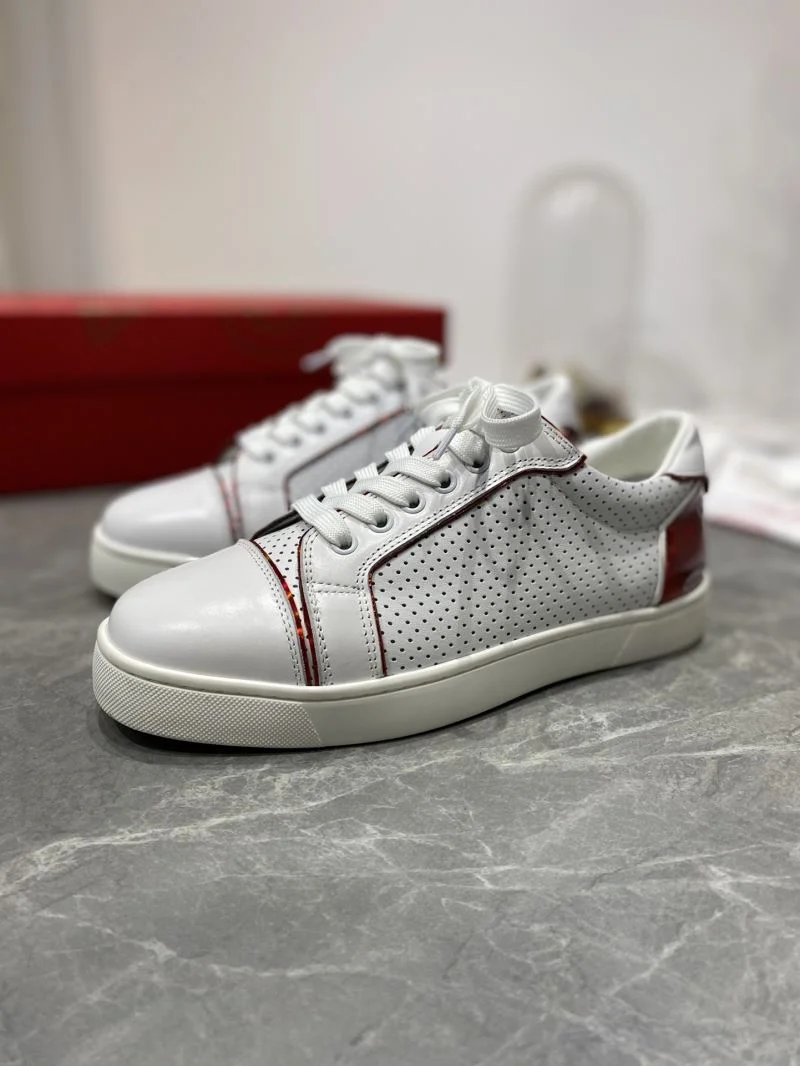 Bargain Christian Louboutin Low Shoes