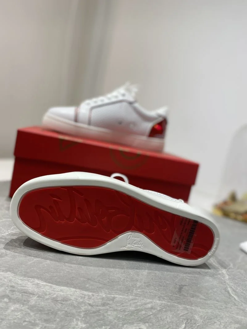 Bargain Christian Louboutin Low Shoes