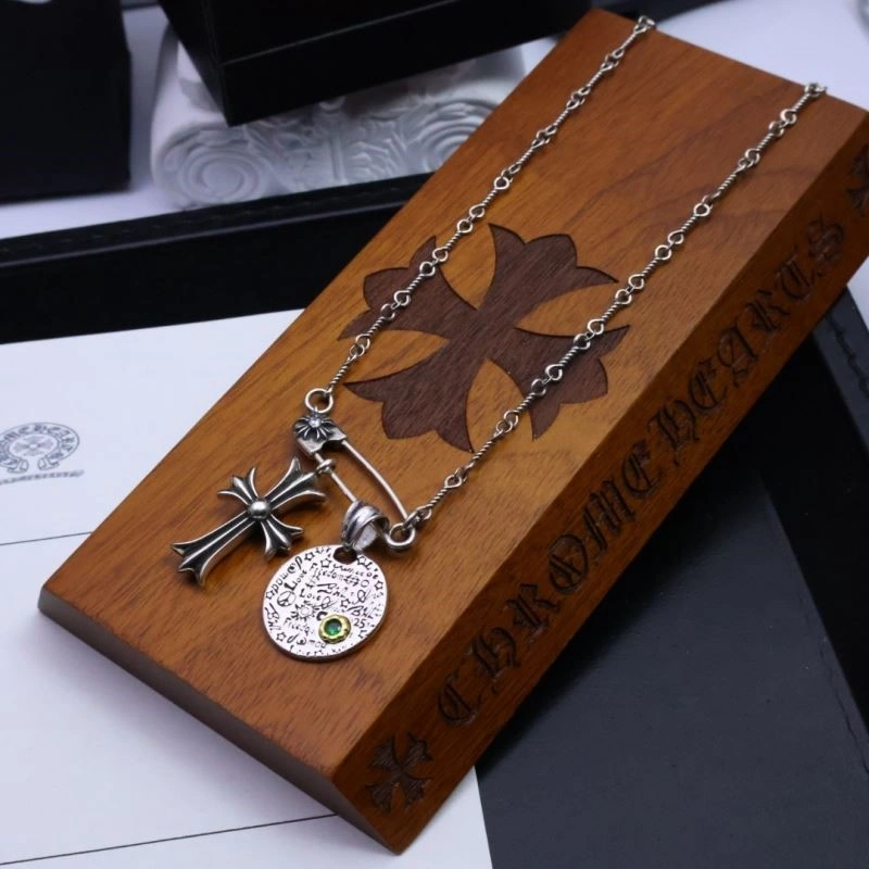 Accurate model Chrome Hearts Brooches