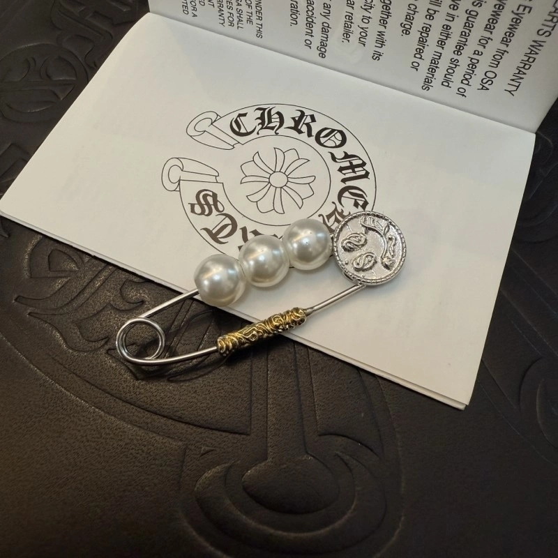 Brand-authenticated Chrome Hearts Brooches
