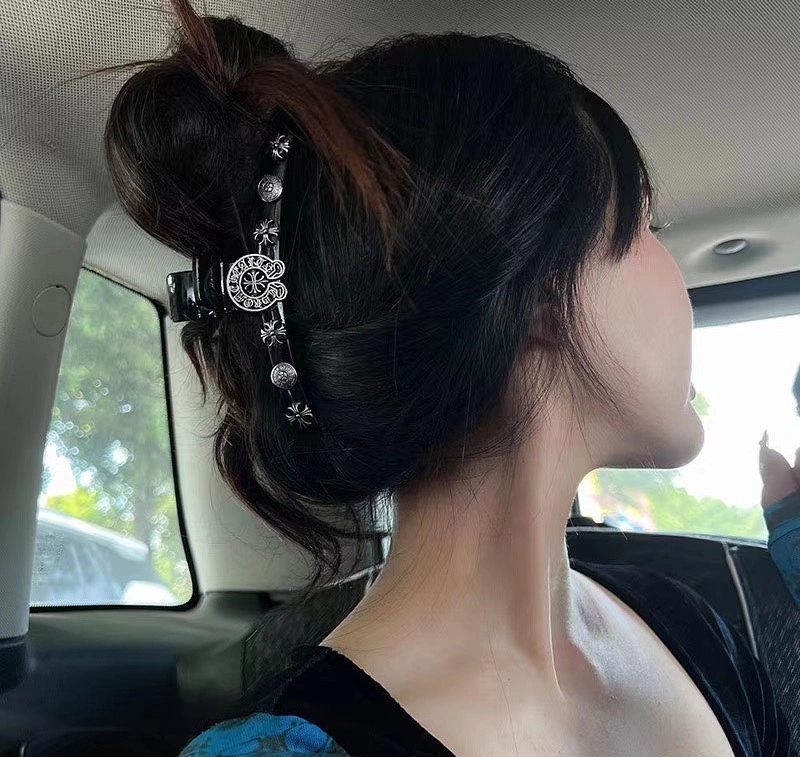 Cut-rate Chrome Hearts Hairpins