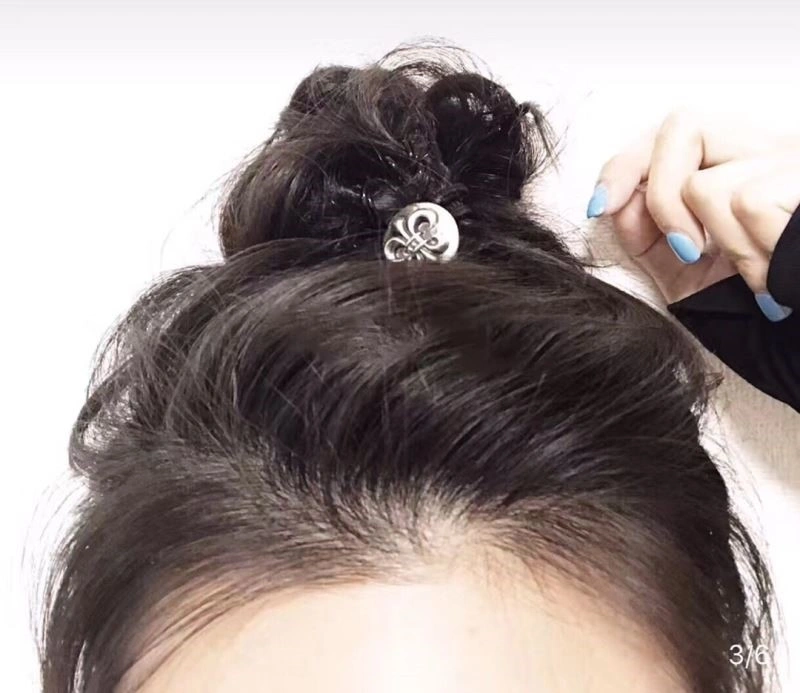 Cut-rate Chrome Hearts Hairpins