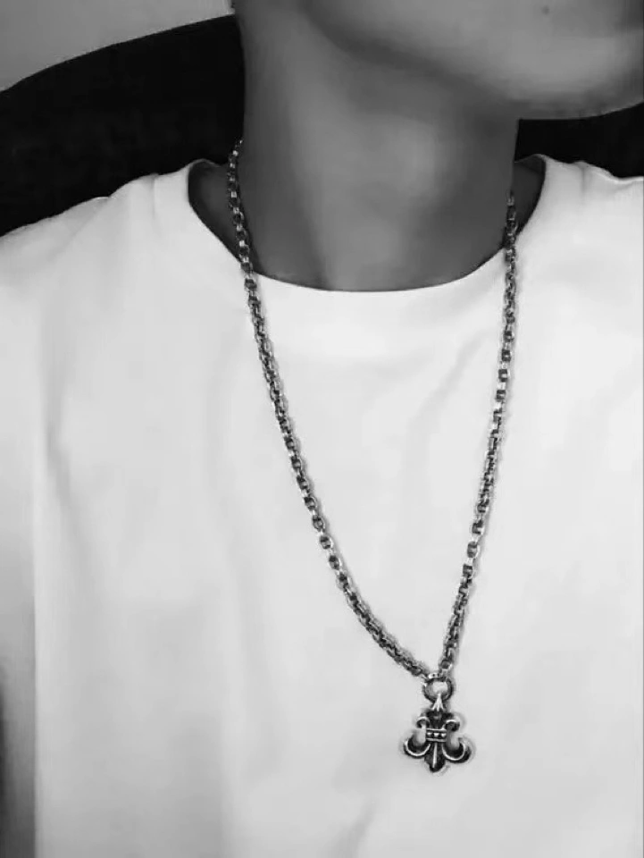 Low-cost Chrome Hearts Necklaces
