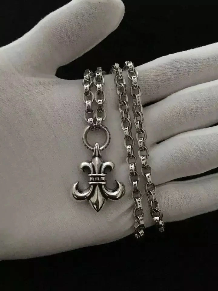 Low-cost Chrome Hearts Necklaces