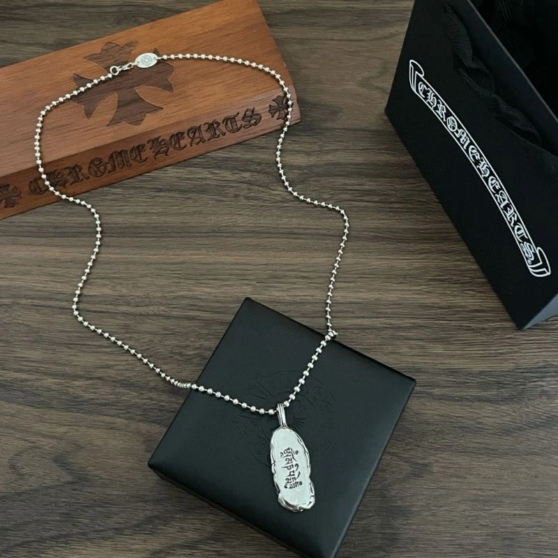 Low-cost Chrome Hearts Necklaces