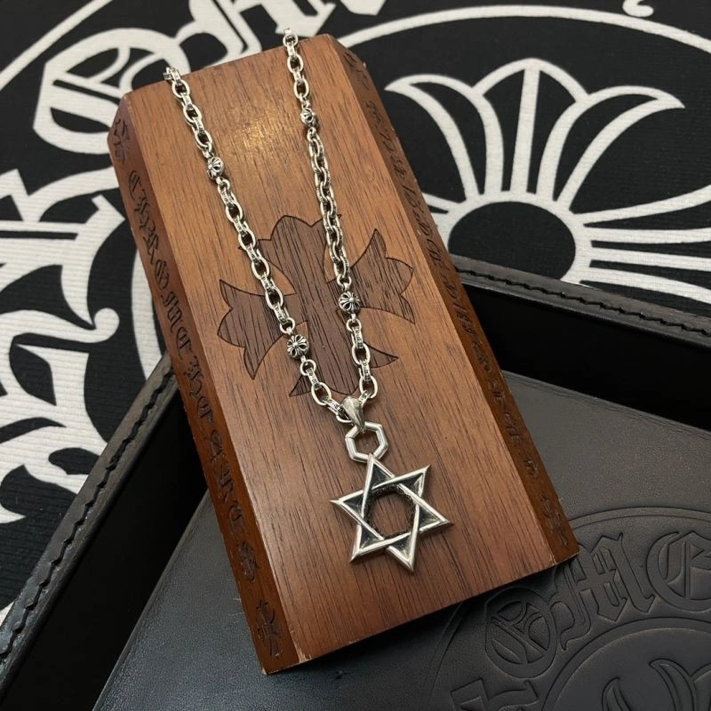 Low-cost Chrome Hearts Necklaces