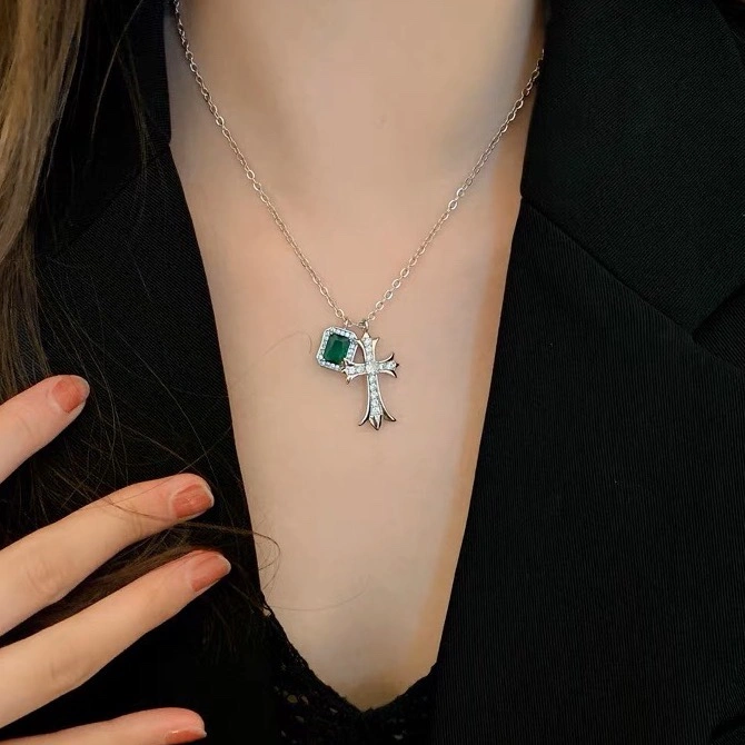 Bargain Chrome Hearts Necklaces