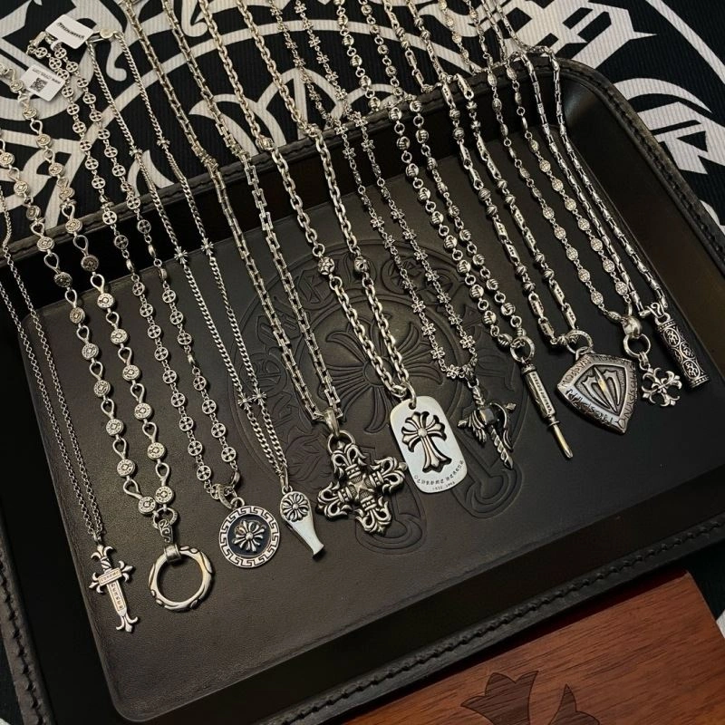 Low-cost Chrome Hearts Necklaces