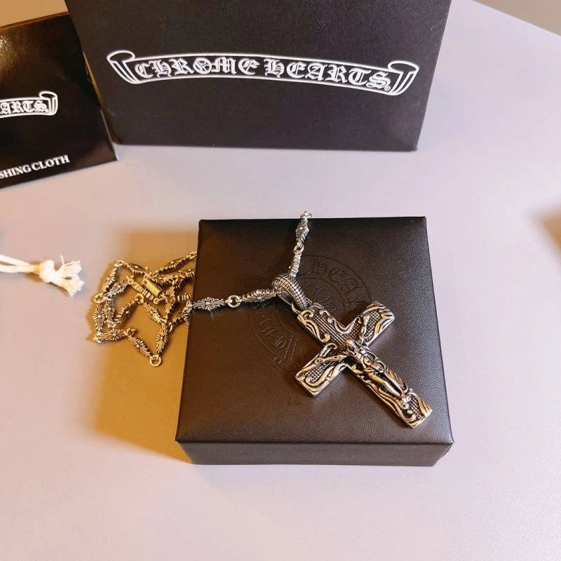 Bargain Chrome Hearts Necklaces