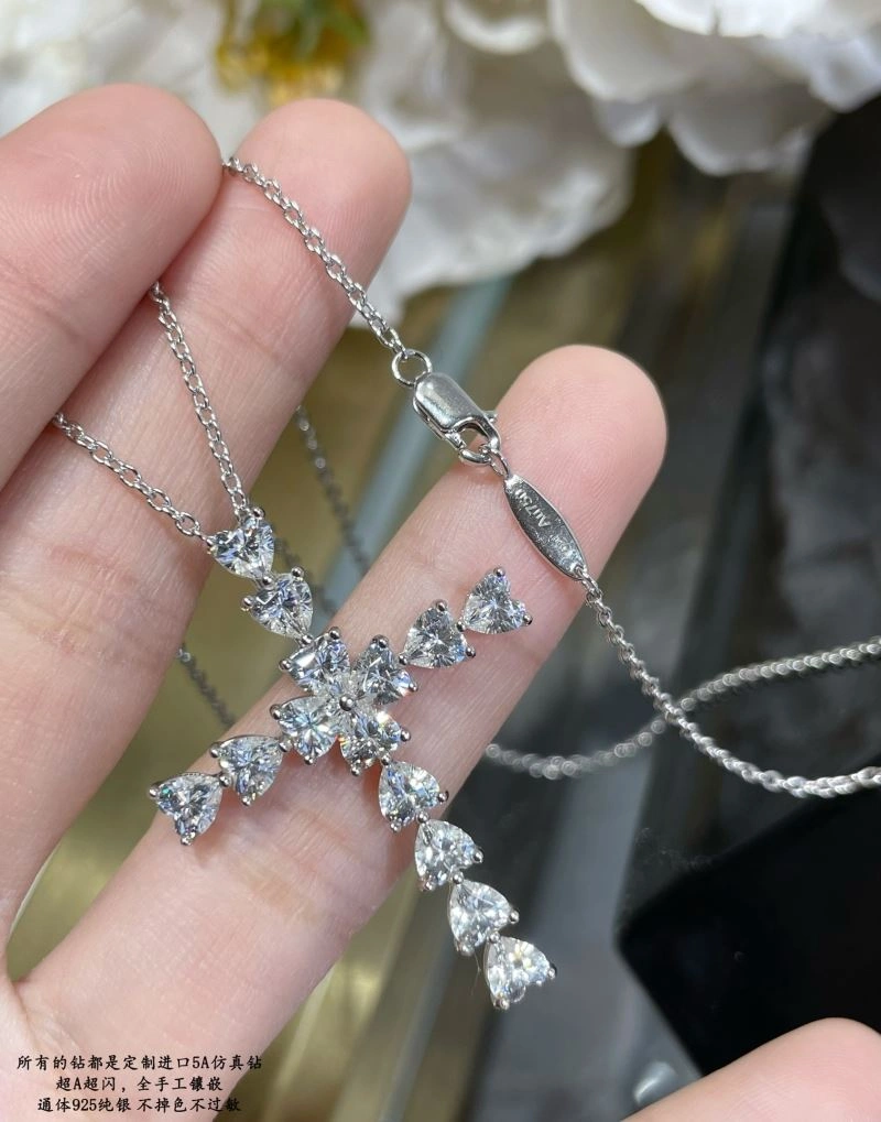 Low-cost Chrome Hearts Necklaces