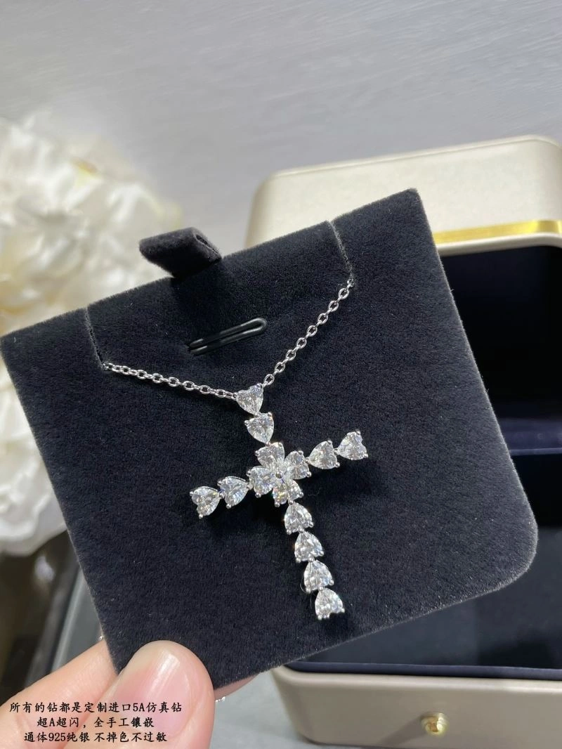 Low-cost Chrome Hearts Necklaces
