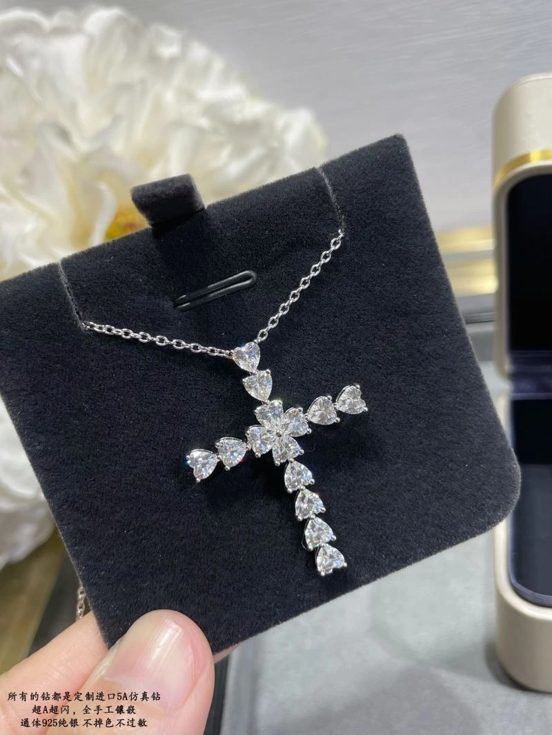 Low-cost Chrome Hearts Necklaces