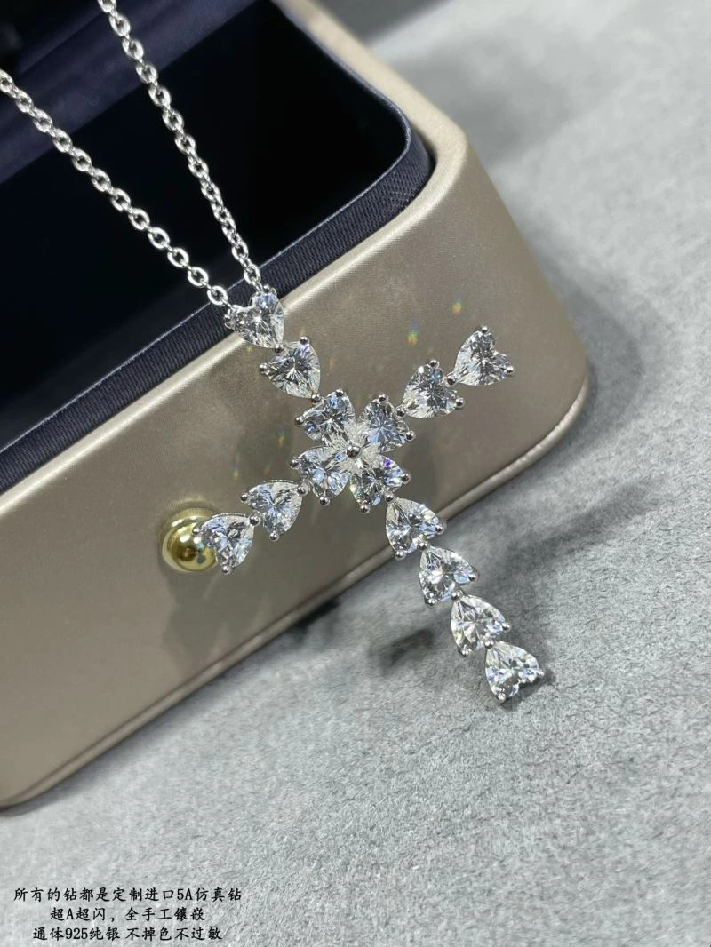 Low-cost Chrome Hearts Necklaces