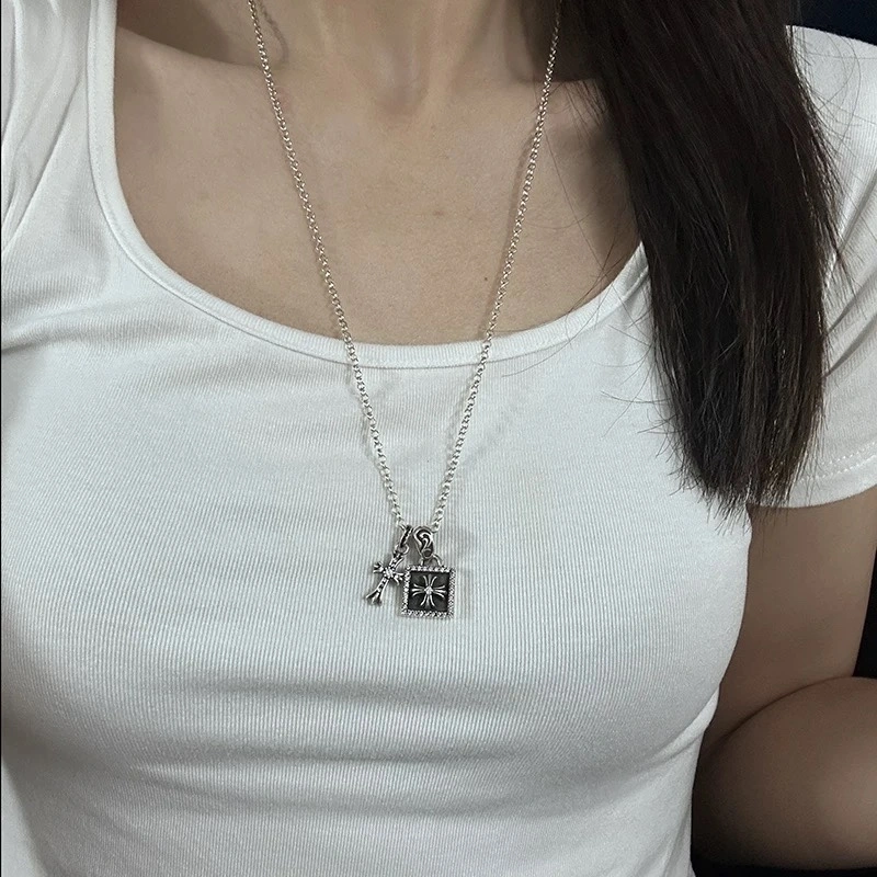 Low-cost Chrome Hearts Necklaces