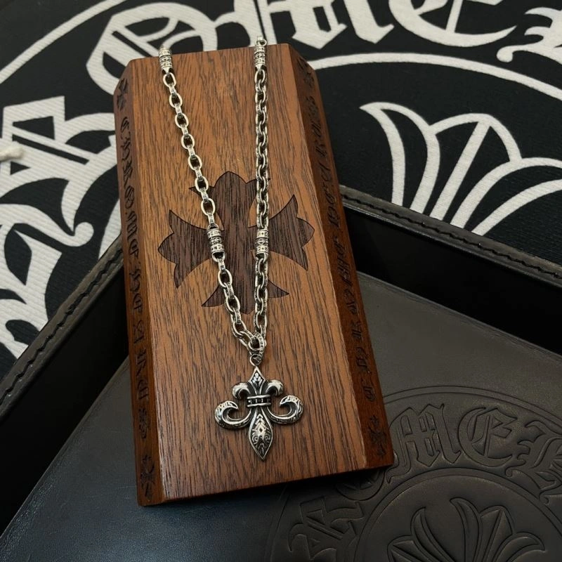 Bargain Chrome Hearts Necklaces
