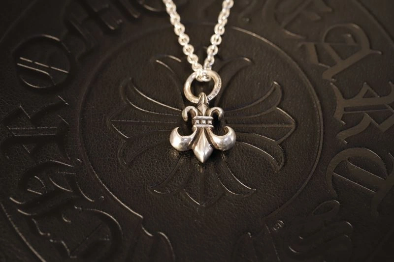 Indistinguishable Chrome Hearts Necklaces