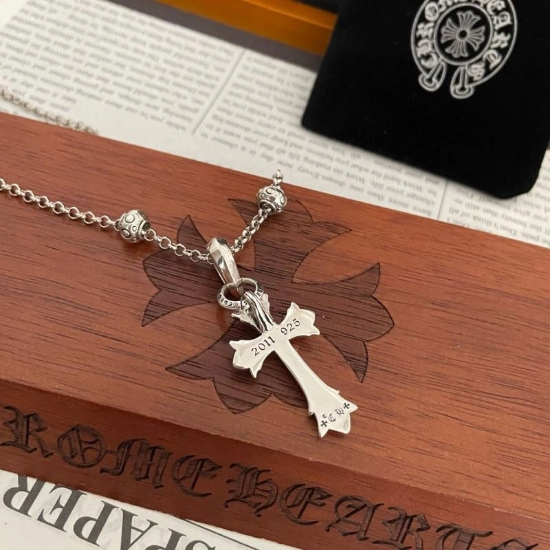 Low-cost Chrome Hearts Necklaces