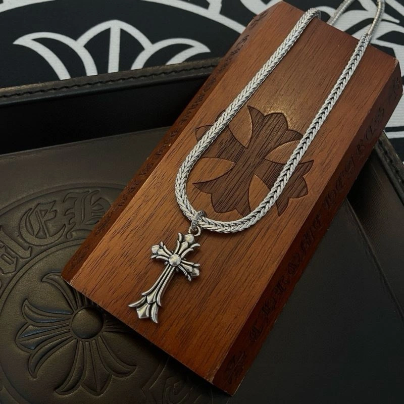 Bargain Chrome Hearts Necklaces