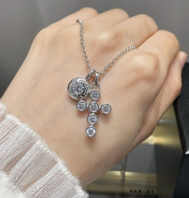 Indistinguishable Chrome Hearts Necklaces