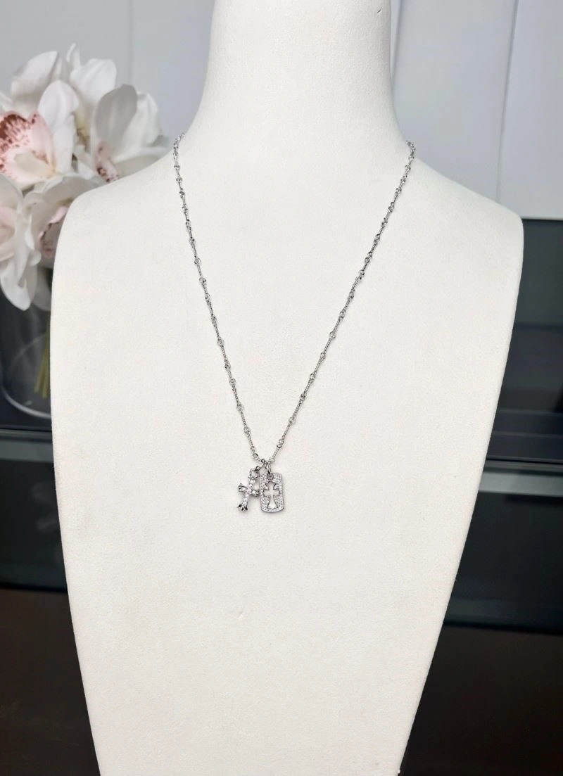 Indistinguishable Chrome Hearts Necklaces