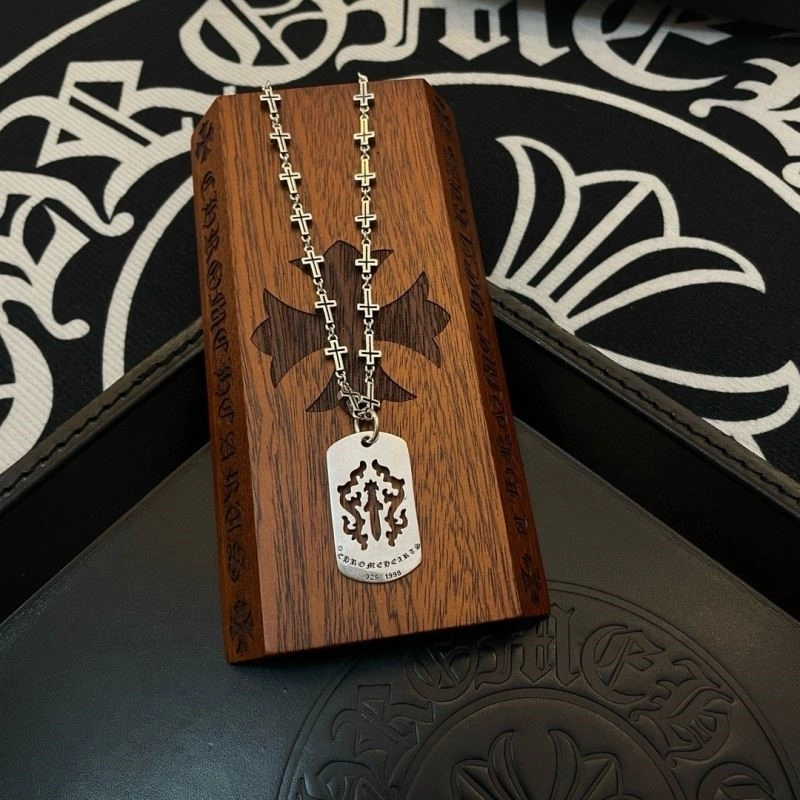 Low-cost Chrome Hearts Necklaces