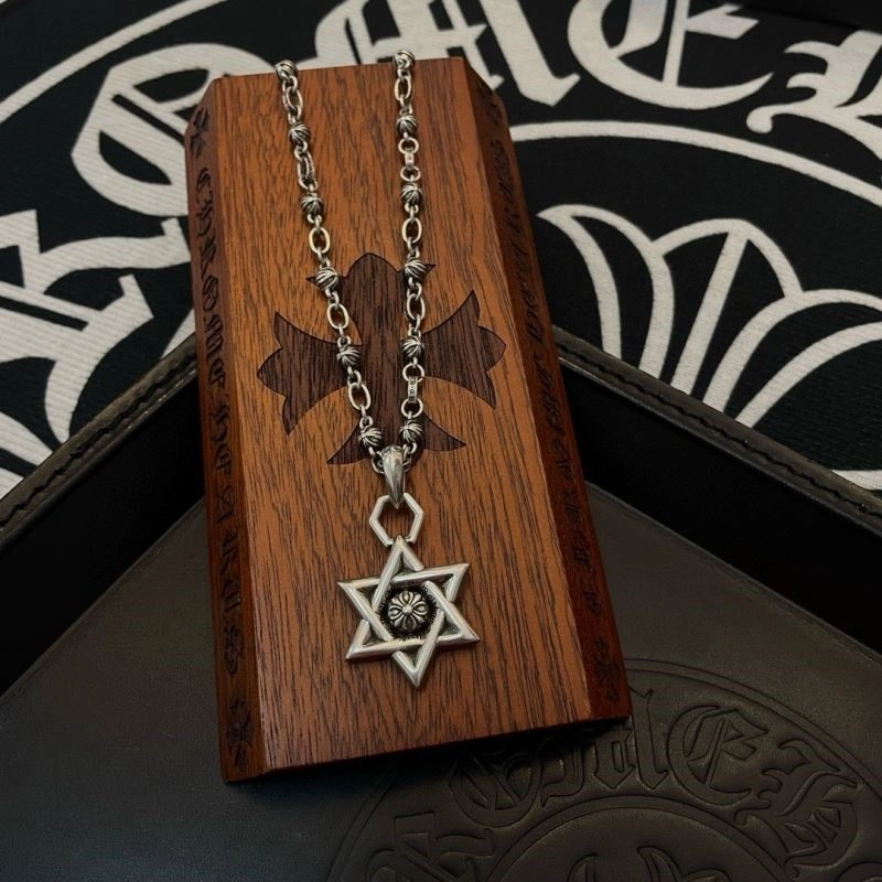 Top mirror Chrome Hearts Necklaces