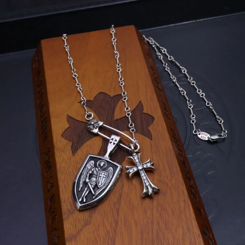 Low-cost Chrome Hearts Necklaces