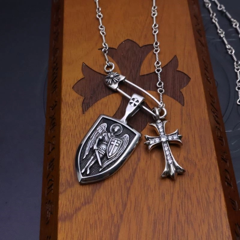 Low-cost Chrome Hearts Necklaces