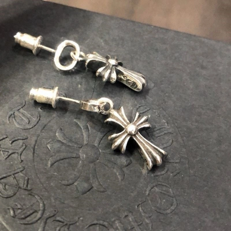 Indistinguishable Chrome Hearts Necklaces