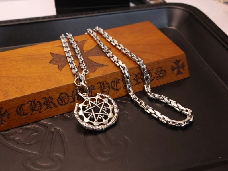 Low-cost Chrome Hearts Necklaces