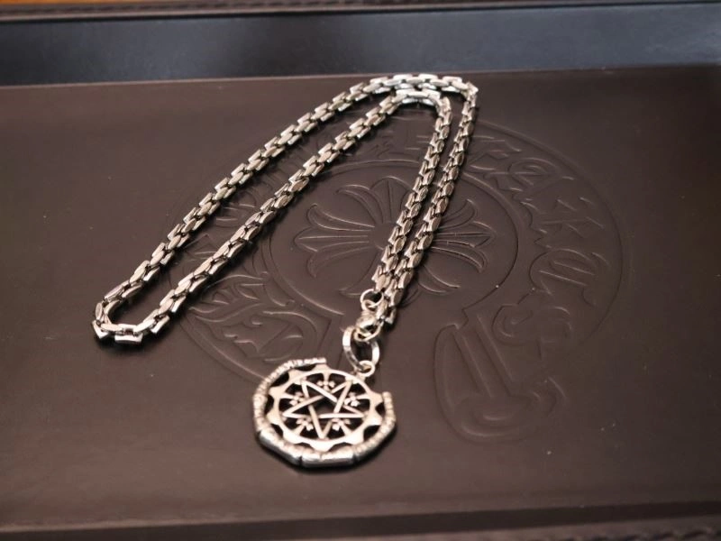Low-cost Chrome Hearts Necklaces