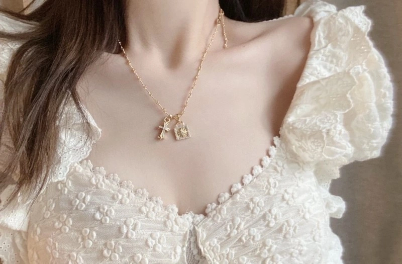 Indistinguishable Chrome Hearts Necklaces
