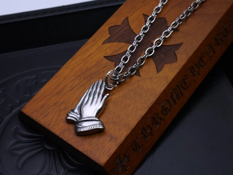 Low-cost Chrome Hearts Necklaces