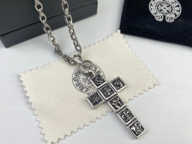 Bargain Chrome Hearts Necklaces