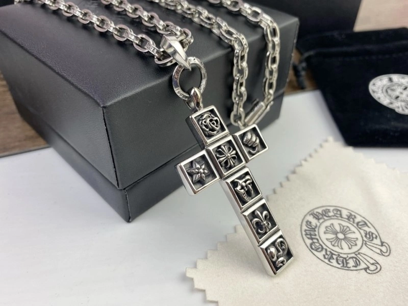 Bargain Chrome Hearts Necklaces