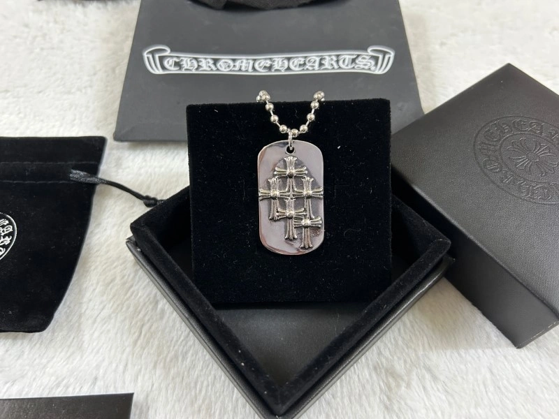 Low-cost Chrome Hearts Necklaces