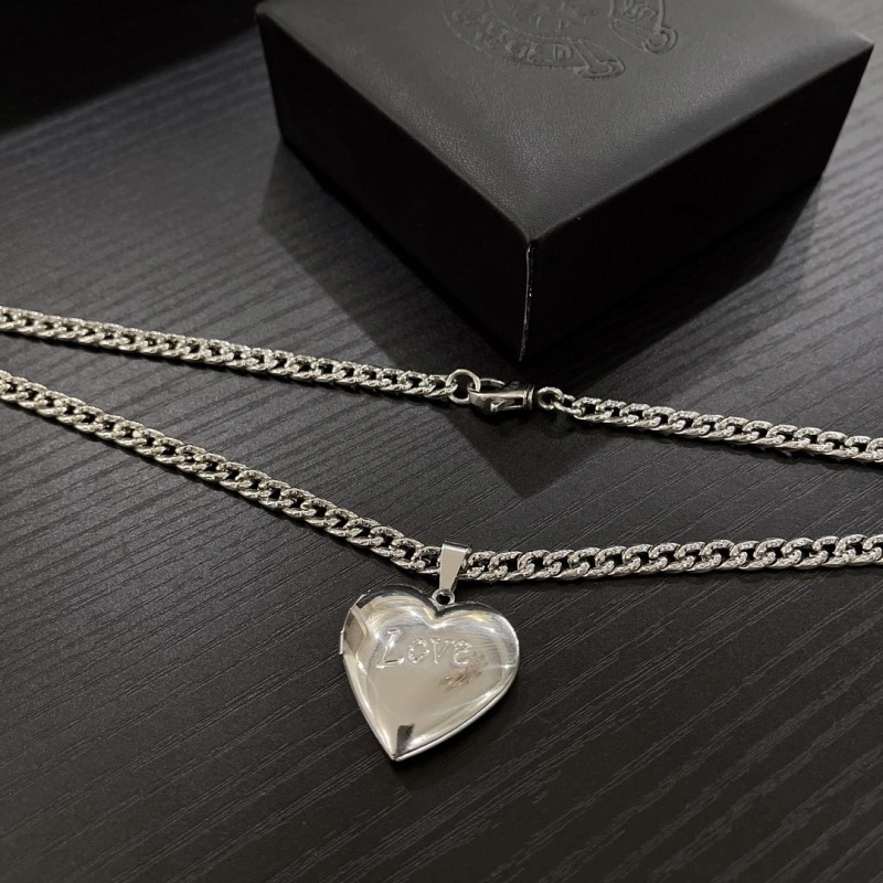 Indistinguishable Chrome Hearts Necklaces