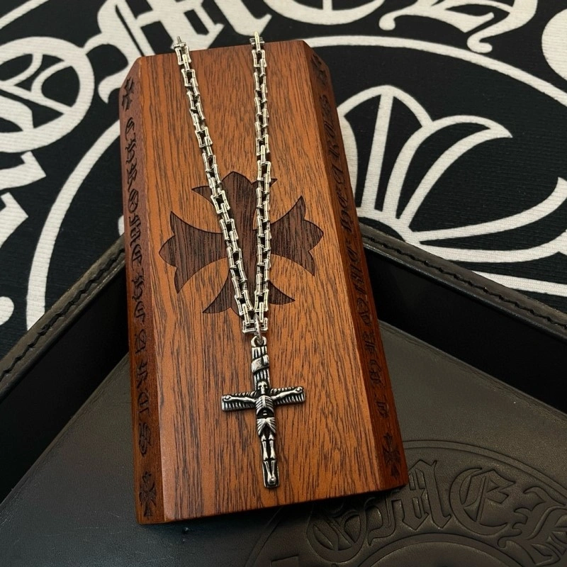 Low-cost Chrome Hearts Necklaces