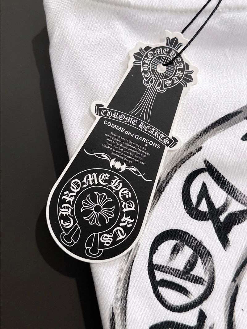 Indistinguishable Chrome Hearts T-Shirts