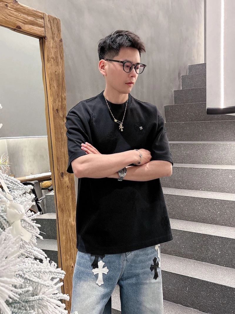 Indistinguishable Chrome Hearts T-Shirts