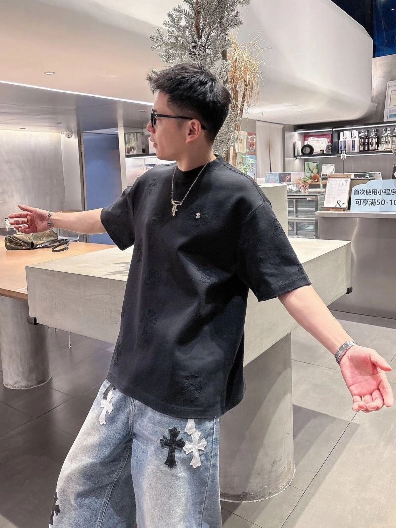 Indistinguishable Chrome Hearts T-Shirts