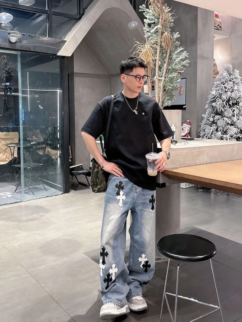 Indistinguishable Chrome Hearts T-Shirts