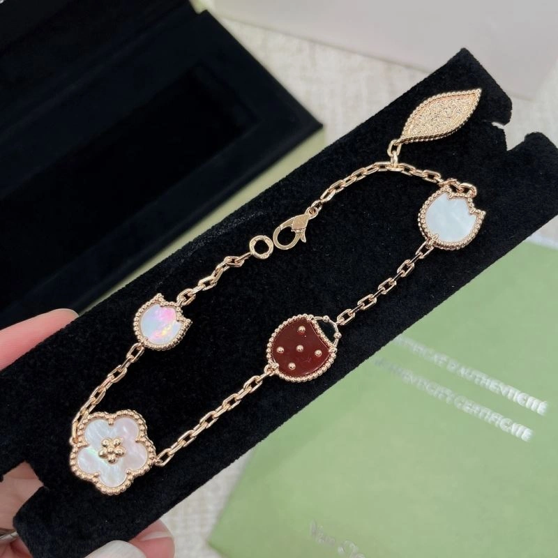 Top mirror Ck Bracelets