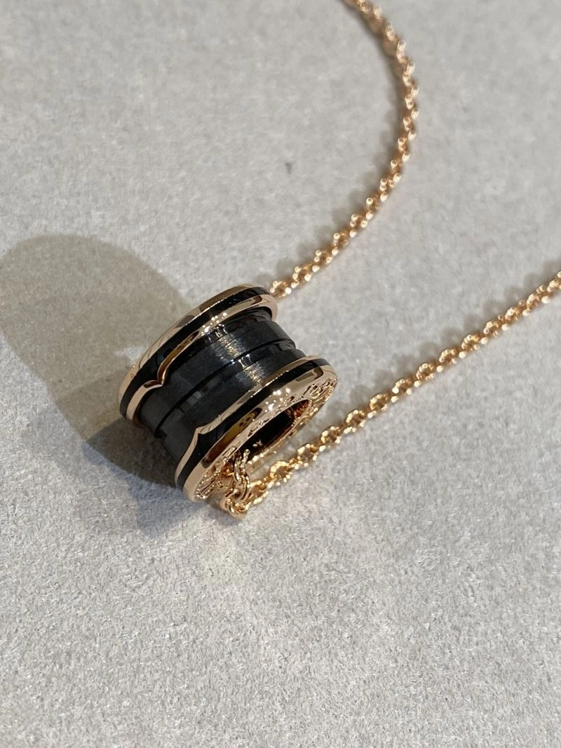 Indistinguishable Ck Necklaces