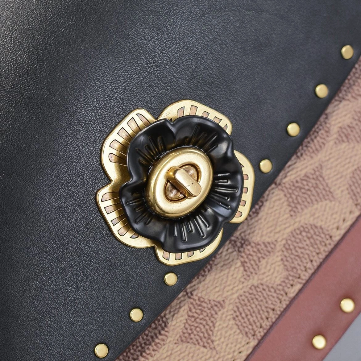 Value-priced Coach Satchel Bags