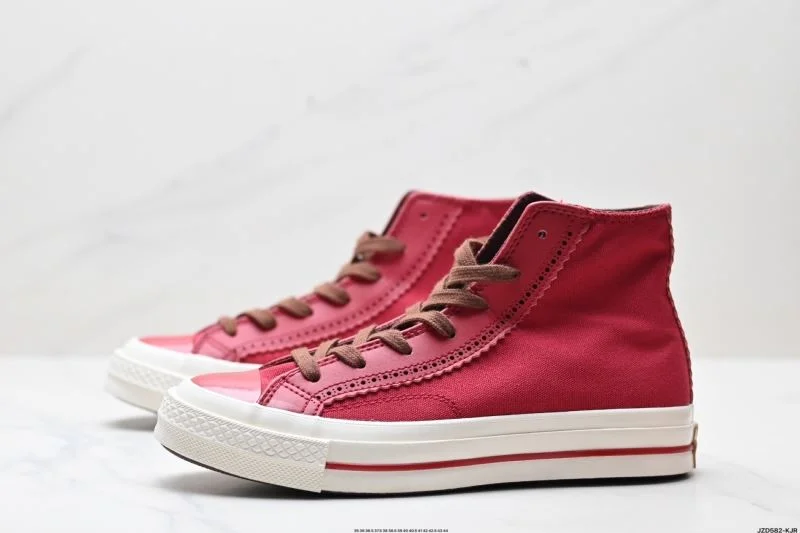 Brand-authenticated Converse Shoes