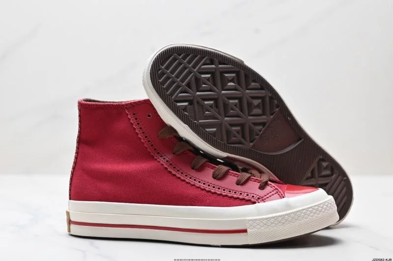 Brand-authenticated Converse Shoes