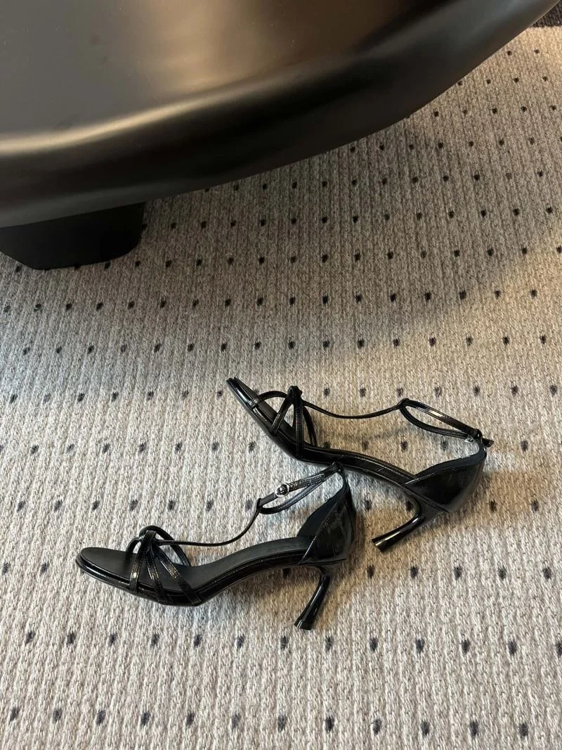 Low-cost Cotemp Sandals