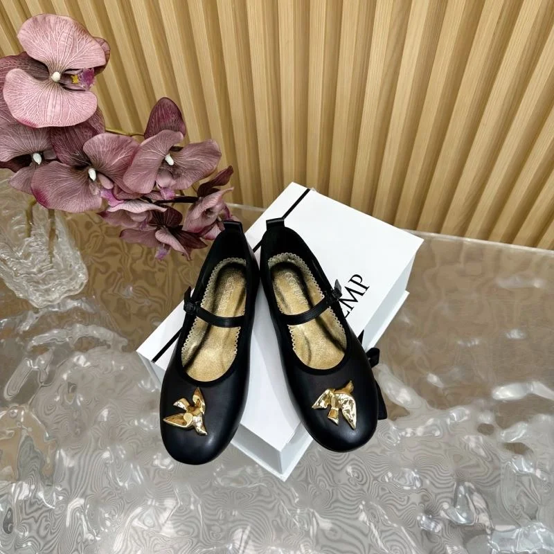 Indistinguishable Cotemp Shoes